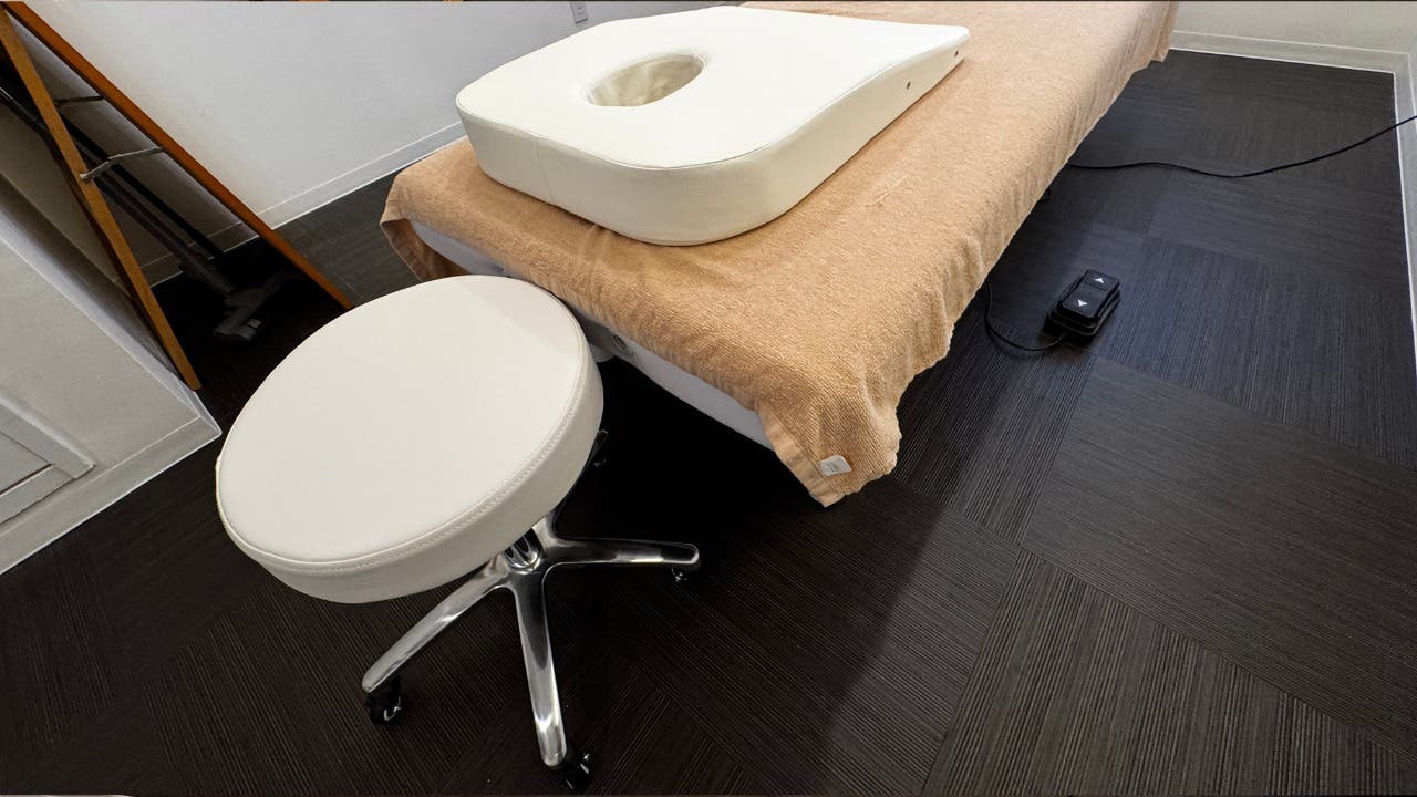 【港区・赤坂のレンタルサロン】溜池山王駅３分🚶個室🤫昇降機能付き施術ベッド完備『レンタルサロン東風』の写真5