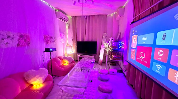 ✨オープンセール✨町田駅5分🚶おうちデート👫女子会❤️誕生日会🎂推し会🌹ママ会✨120インチプロジェクタの写真1