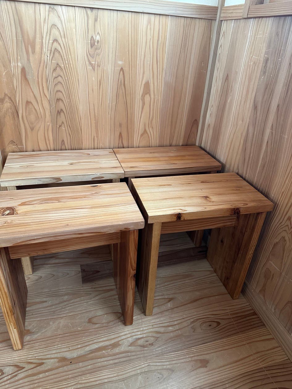 舞浜テーマパークまでバスで22分。戸建て1棟貸切利用。 飲食可。バリアフリー。駐車場２台完備 、バス停も目の前の写真9