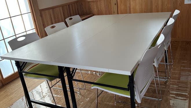 舞浜テーマパークまでバスで22分。戸建て1棟貸切利用。 飲食可。バリアフリー。駐車場2台完備 、バス停も目の前の写真8