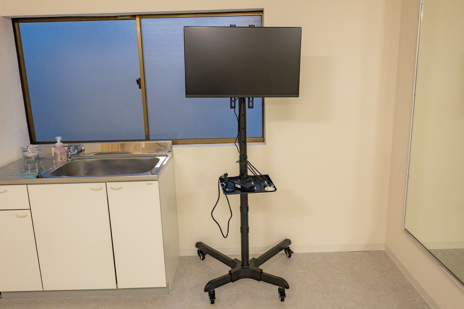 【✨OPEN記念✨🎉】駅徒歩２分！⭐️お洒落でダンス可能なレンタルスタジオ✨ヨガや撮影にも人気✨の写真18