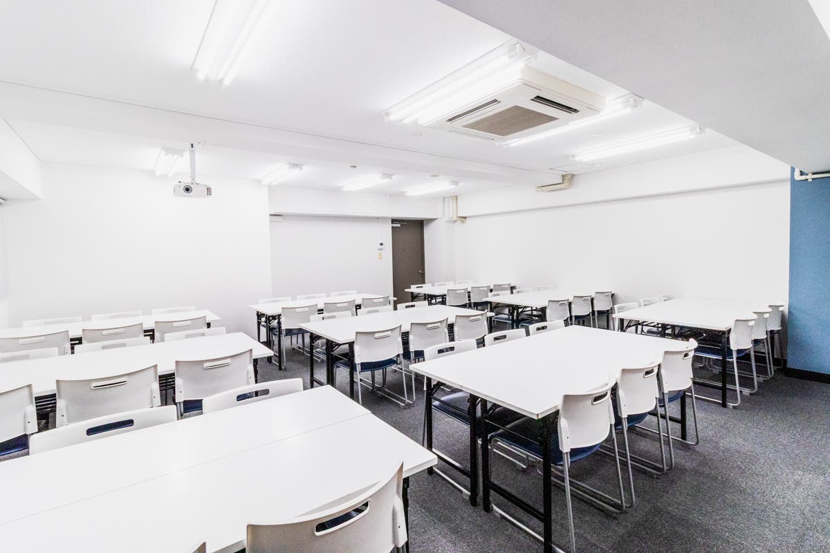 【池袋駅西口出口目の前！定員54名】プロジェクター・ホワイトボード・マイク・WiFi全て無料！ふれあい貸し会議室 池袋No148の写真11