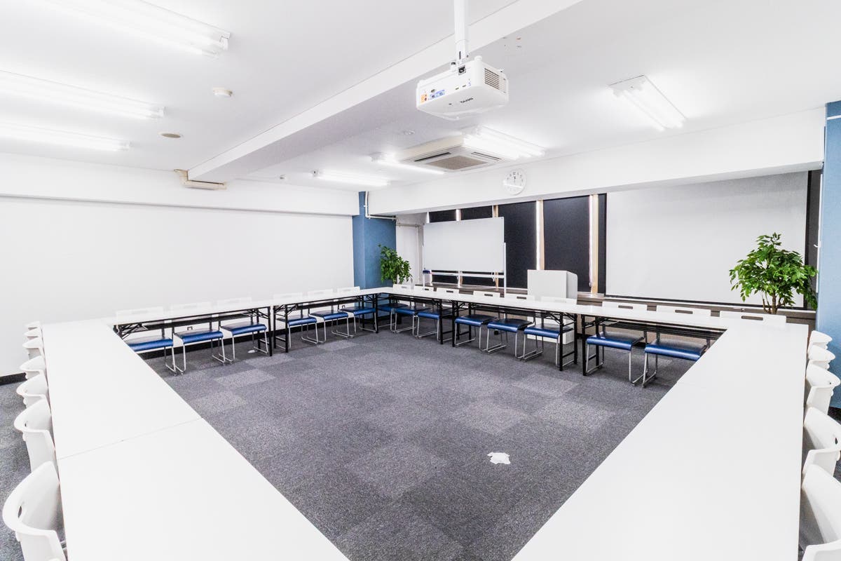 【池袋駅西口出口目の前！定員54名】プロジェクター・ホワイトボード・マイク・WiFi全て無料！ふれあい貸し会議室 池袋No148の写真14