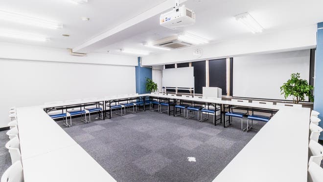 【池袋駅西口出口目の前!定員54名】プロジェクター・ホワイトボード・マイク・WiFi全て無料!ふれあい貸し会議室 池袋No148の写真14
