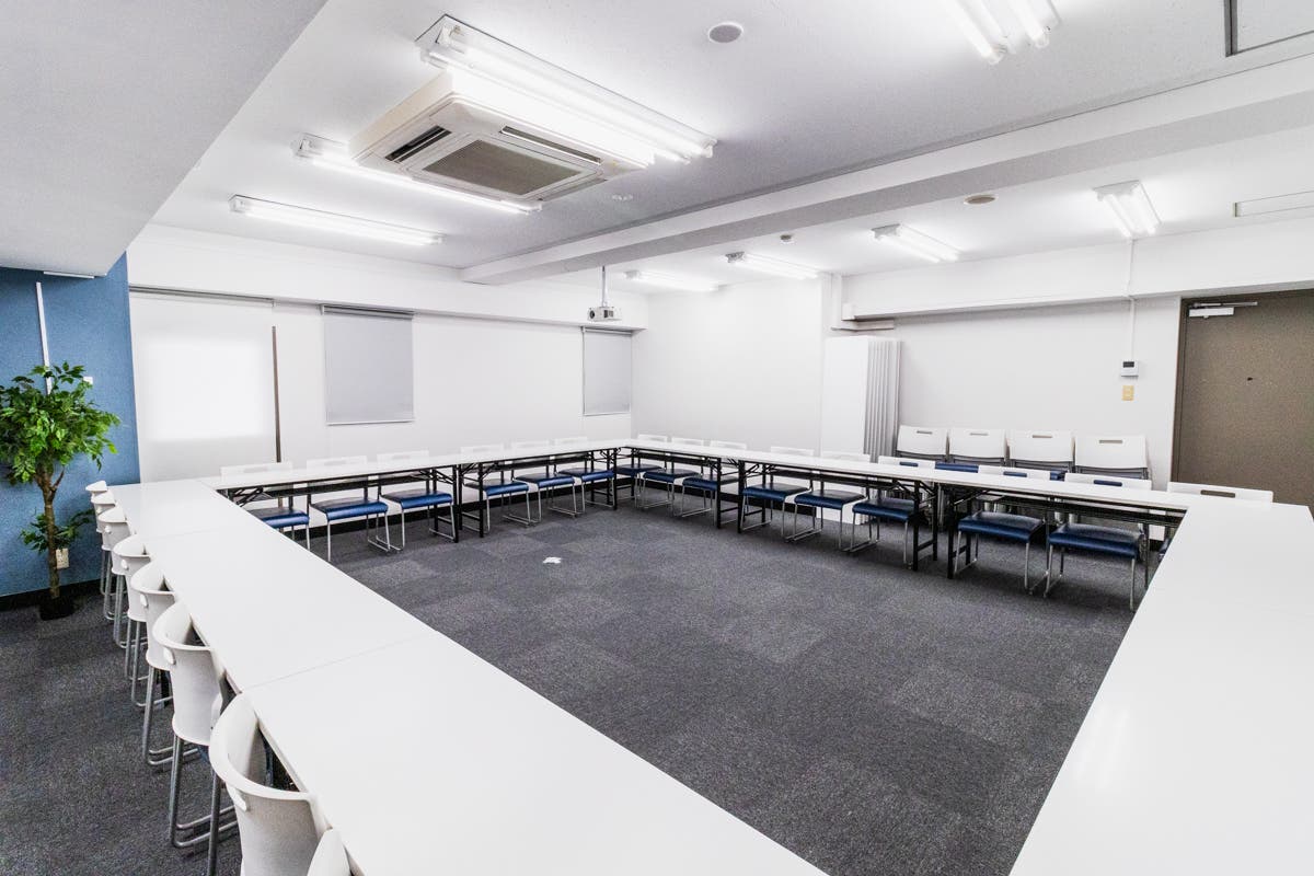 【池袋駅西口出口目の前！定員54名】プロジェクター・ホワイトボード・マイク・WiFi全て無料！ふれあい貸し会議室 池袋No148の写真15