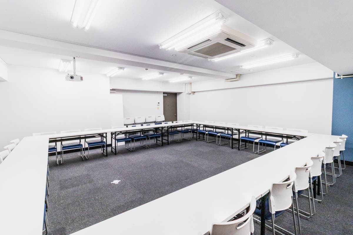 【池袋駅西口出口目の前！定員54名】プロジェクター・ホワイトボード・マイク・WiFi全て無料！ふれあい貸し会議室 池袋No148の写真16