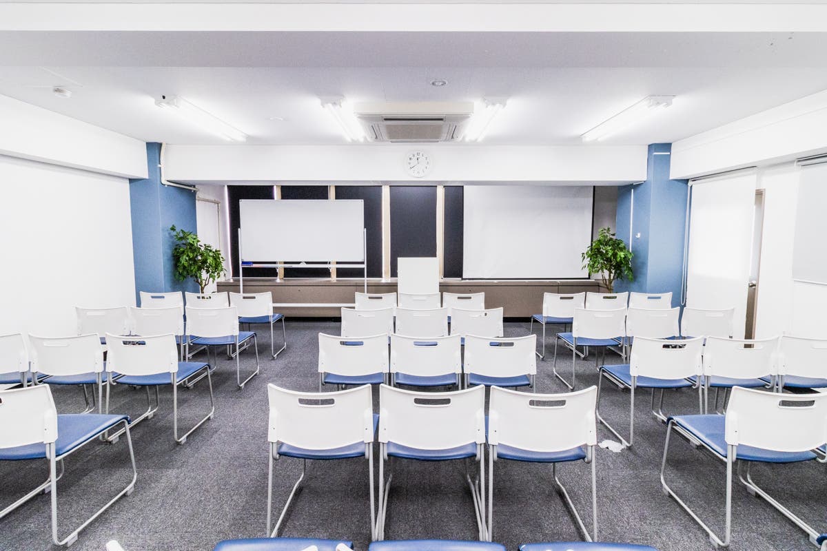 【池袋駅西口出口目の前！定員54名】プロジェクター・ホワイトボード・マイク・WiFi全て無料！ふれあい貸し会議室 池袋No148の写真17