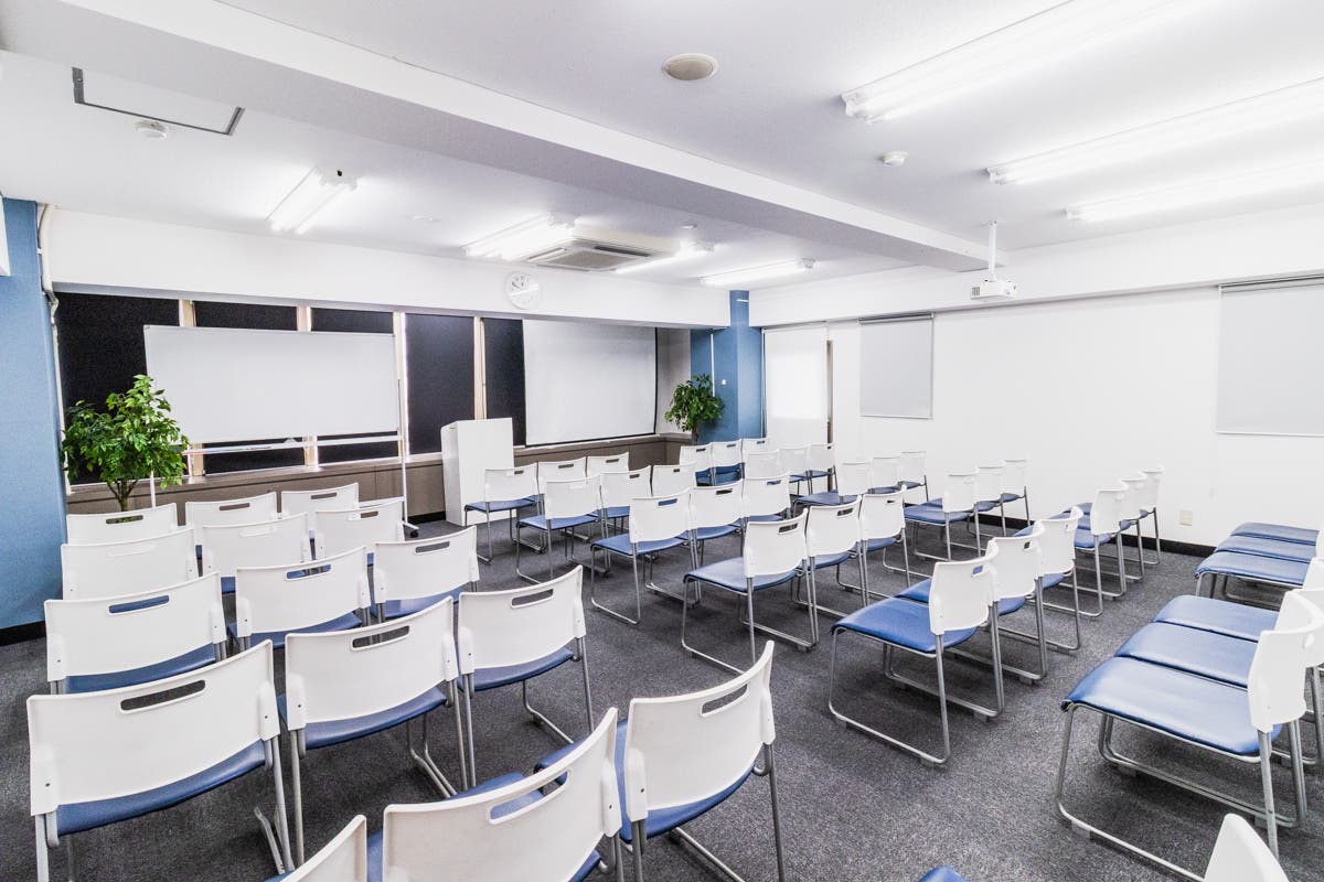 【池袋駅西口出口目の前！定員54名】プロジェクター・ホワイトボード・マイク・WiFi全て無料！ふれあい貸し会議室 池袋No148の写真18