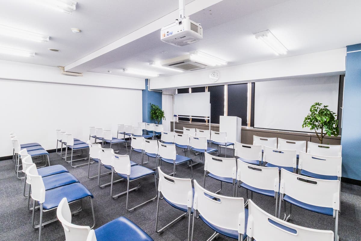 【池袋駅西口出口目の前！定員54名】プロジェクター・ホワイトボード・マイク・WiFi全て無料！ふれあい貸し会議室 池袋No148の写真19