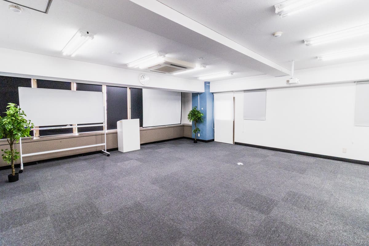 【池袋駅西口出口目の前！定員54名】プロジェクター・ホワイトボード・マイク・WiFi全て無料！ふれあい貸し会議室 池袋No148の写真24