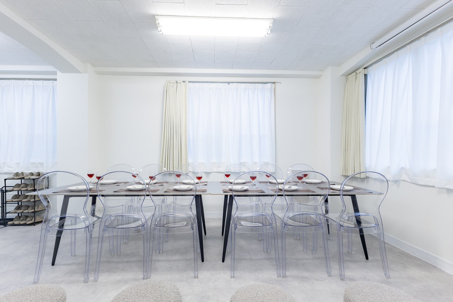 【OPEN特価】新橋駅チカ｜23名着席🉑×シンプル空間｜会議/セミナー/懇親会/パーティーに◎の写真7