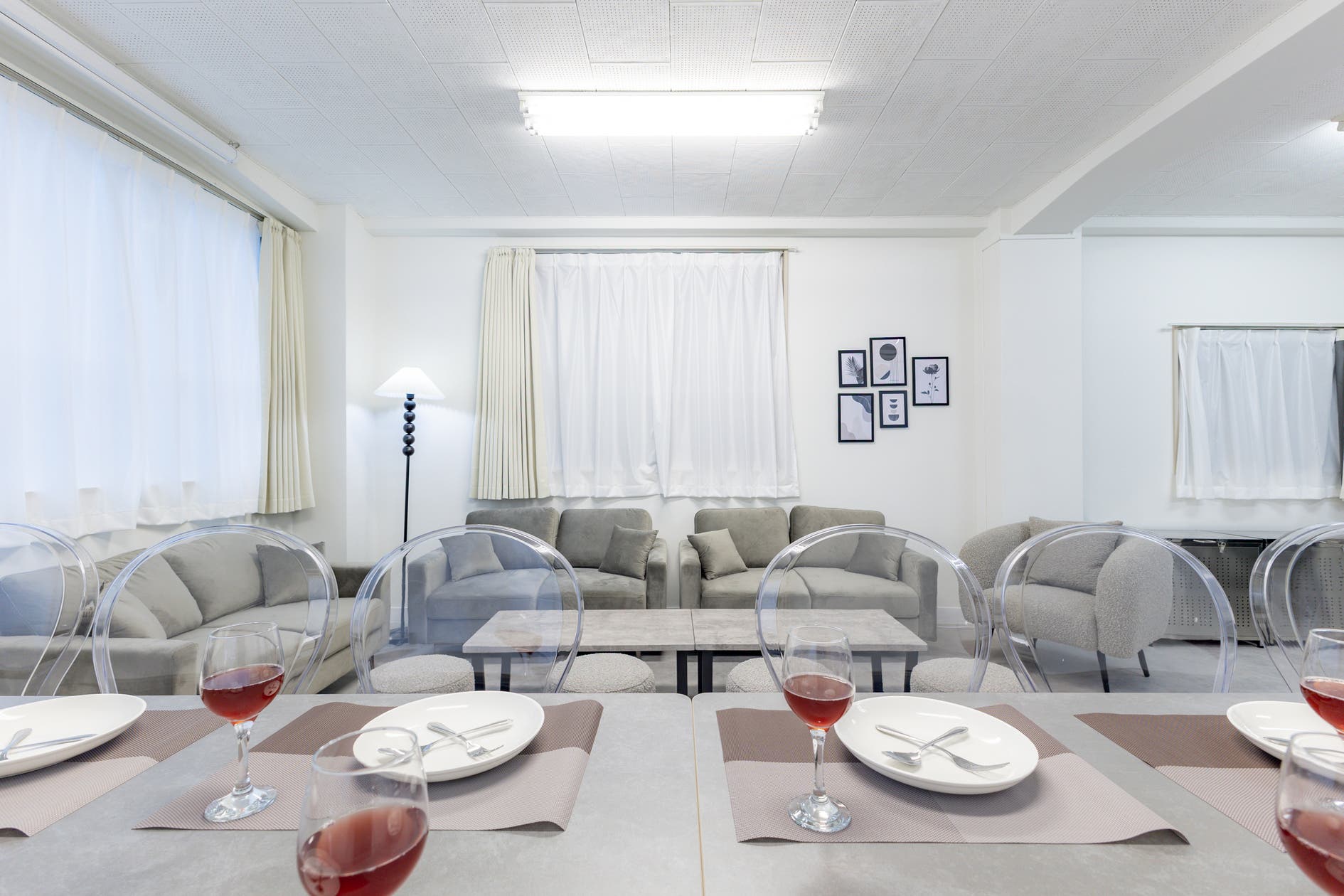 【OPEN特価】新橋駅チカ｜23名着席🉑×シンプル空間｜会議/セミナー/懇親会/パーティーに◎の写真5