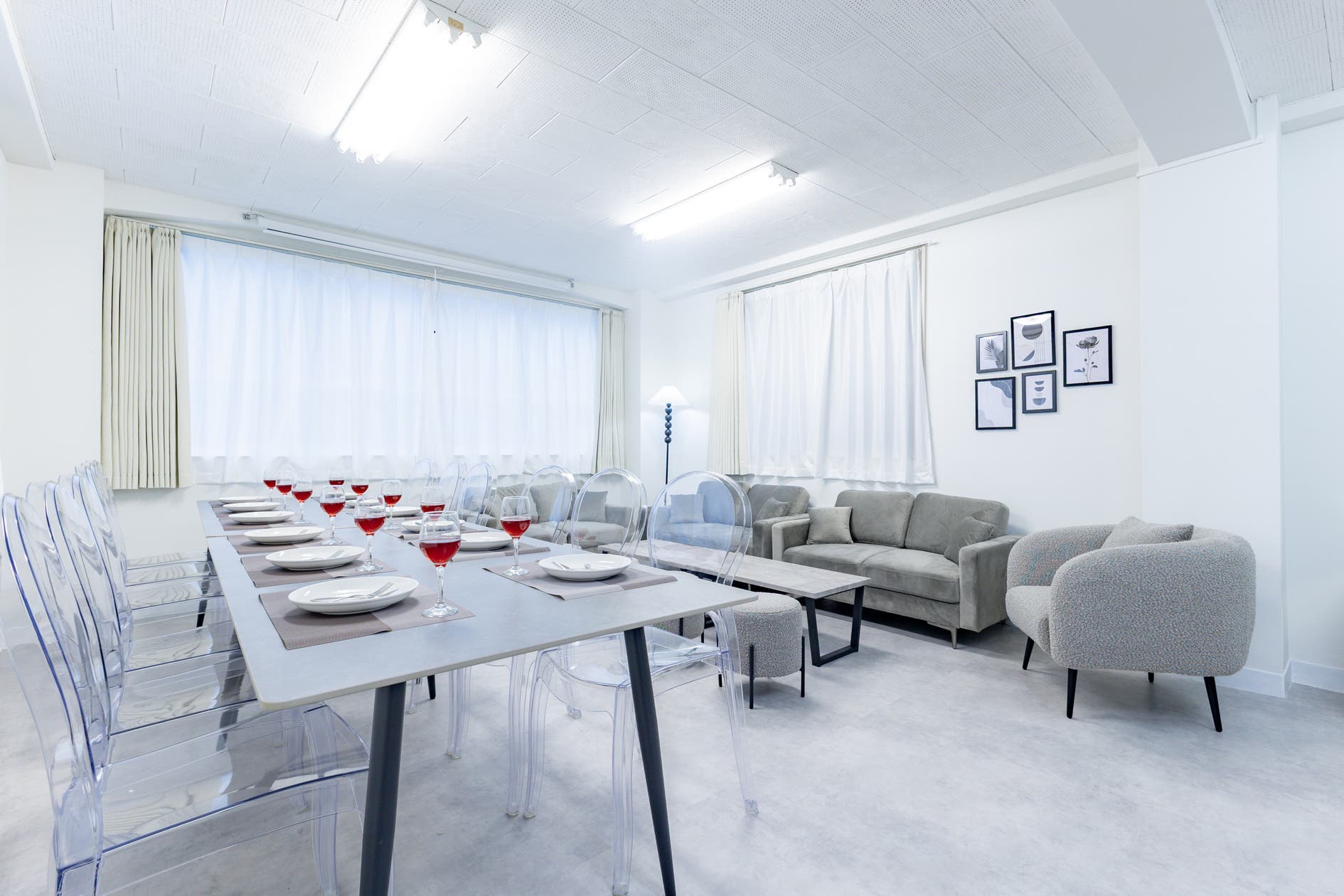 【OPEN特価】新橋駅チカ｜23名着席🉑×シンプル空間｜会議/セミナー/懇親会/パーティーに◎の写真10