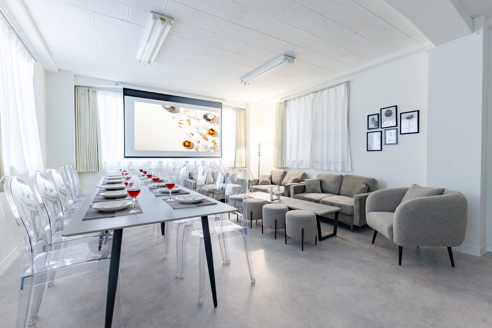 【OPEN特価】新橋駅チカ｜23名着席🉑×シンプル空間｜会議/セミナー/懇親会/パーティーに◎の写真4