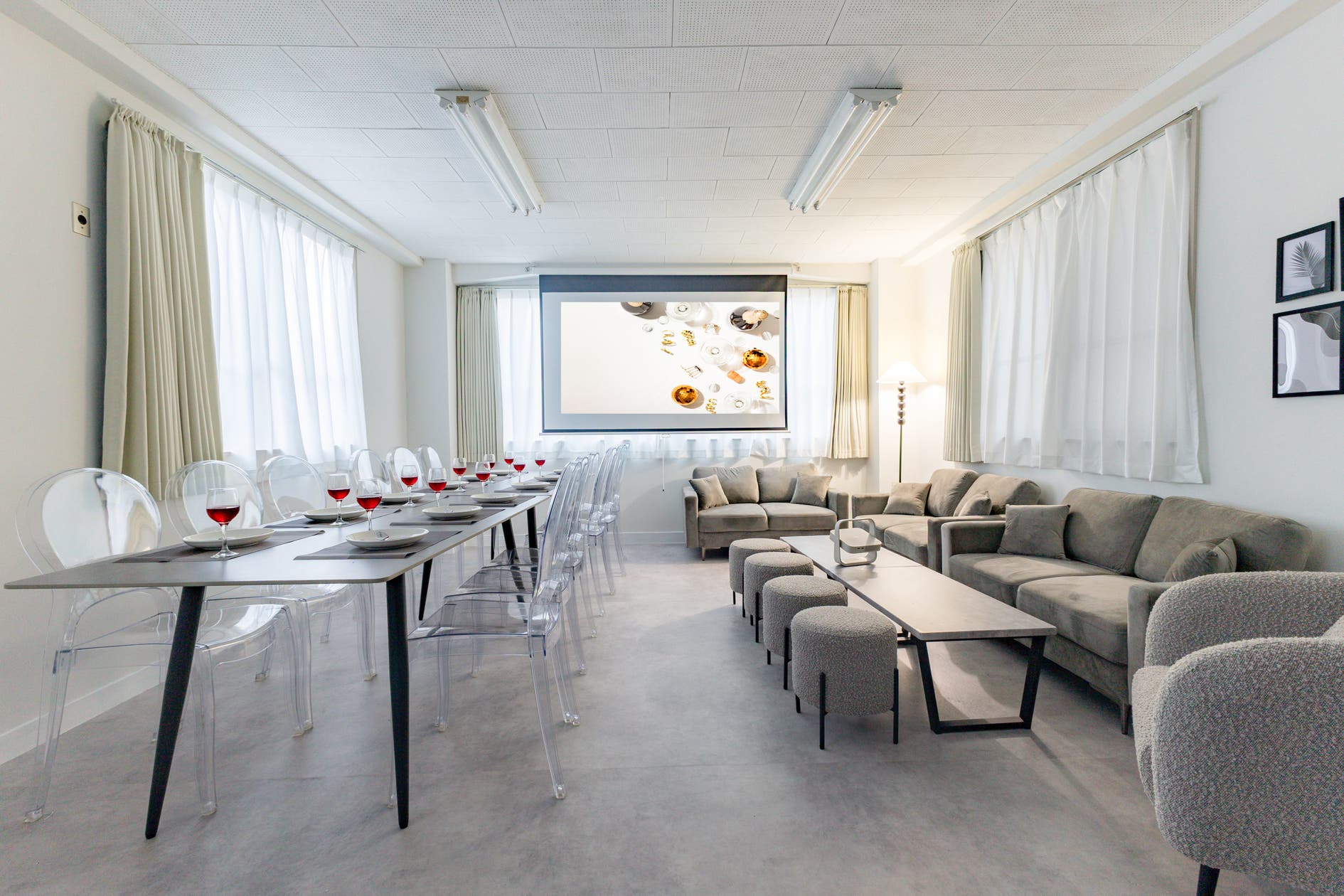 【OPEN特価】新橋駅チカ｜23名着席🉑×シンプル空間｜会議/セミナー/懇親会/パーティーに◎の写真9