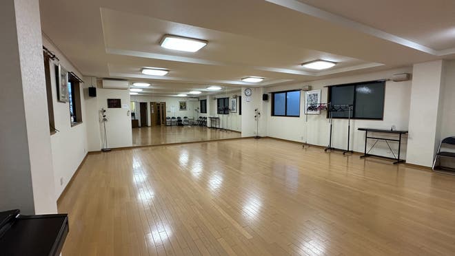 【金山徒歩10分】72㎡の広いダンススタジオ!駐車場付きの写真1