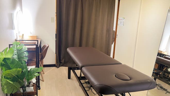 【学芸大学駅3分】完全個室のプライベートサロン✨ブラウンを基調とした良質空間🌿の写真7