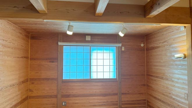 舞浜テーマパークまでバスで22分。戸建て1棟貸切利用。 飲食可。バリアフリー。駐車場2台完備 、バス停も目の前の写真22