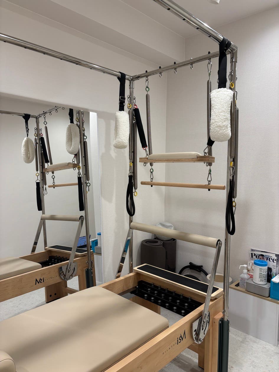 東銀座駅徒歩5分/マシンピラティスレンタルスタジオ/キャフォーマー、バレル完備！の写真2