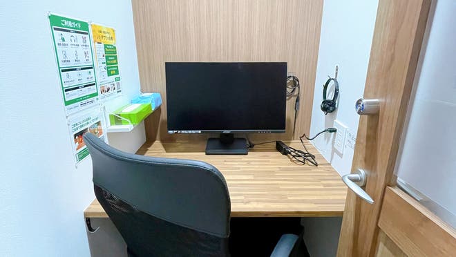 【神田駅から徒歩1分】モニター・フリードリンク付き1名個室(ブース6)※予約時間前は入室不可の写真6