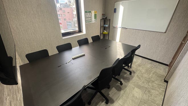 【神田駅から徒歩1分】モニター・フリードリンク付き8名会議室(Room A)※予約時間前は入室不可の写真2