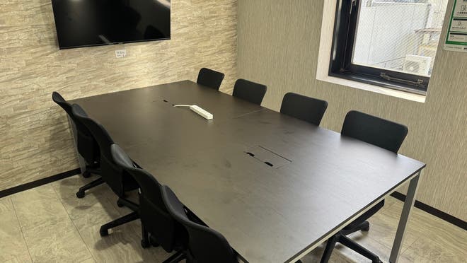 【神田駅から徒歩1分】モニター・フリードリンク付き8名会議室(Room A)※予約時間前は入室不可の写真6