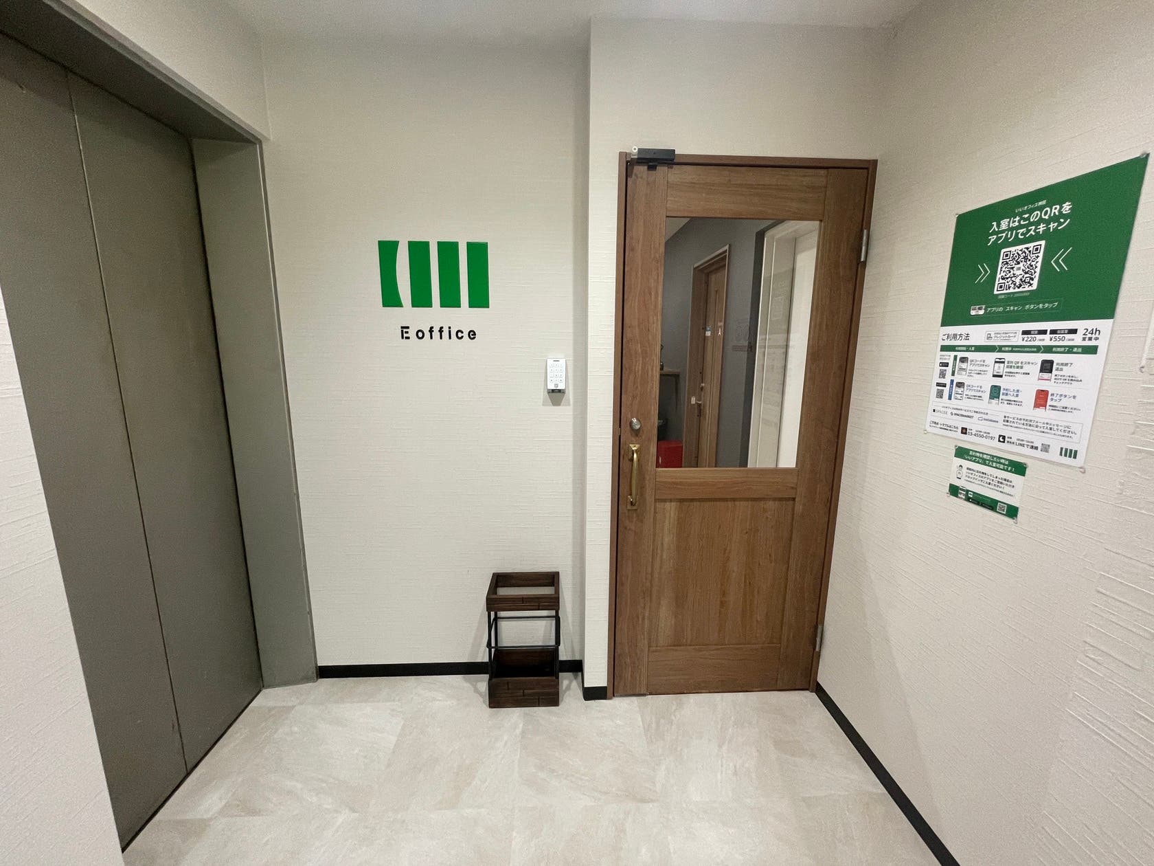 【神田駅から徒歩1分】モニター・フリードリンク付き8名会議室（Room A）※予約時間前は入室不可の写真9