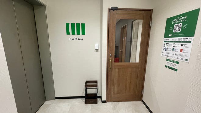 【神田駅から徒歩1分】モニター・フリードリンク付き4名会議室(Room D)※予約時間前は入室不可の写真8