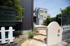 おうちのロケ撮影に一棟と広々なお庭で開放的の写真2