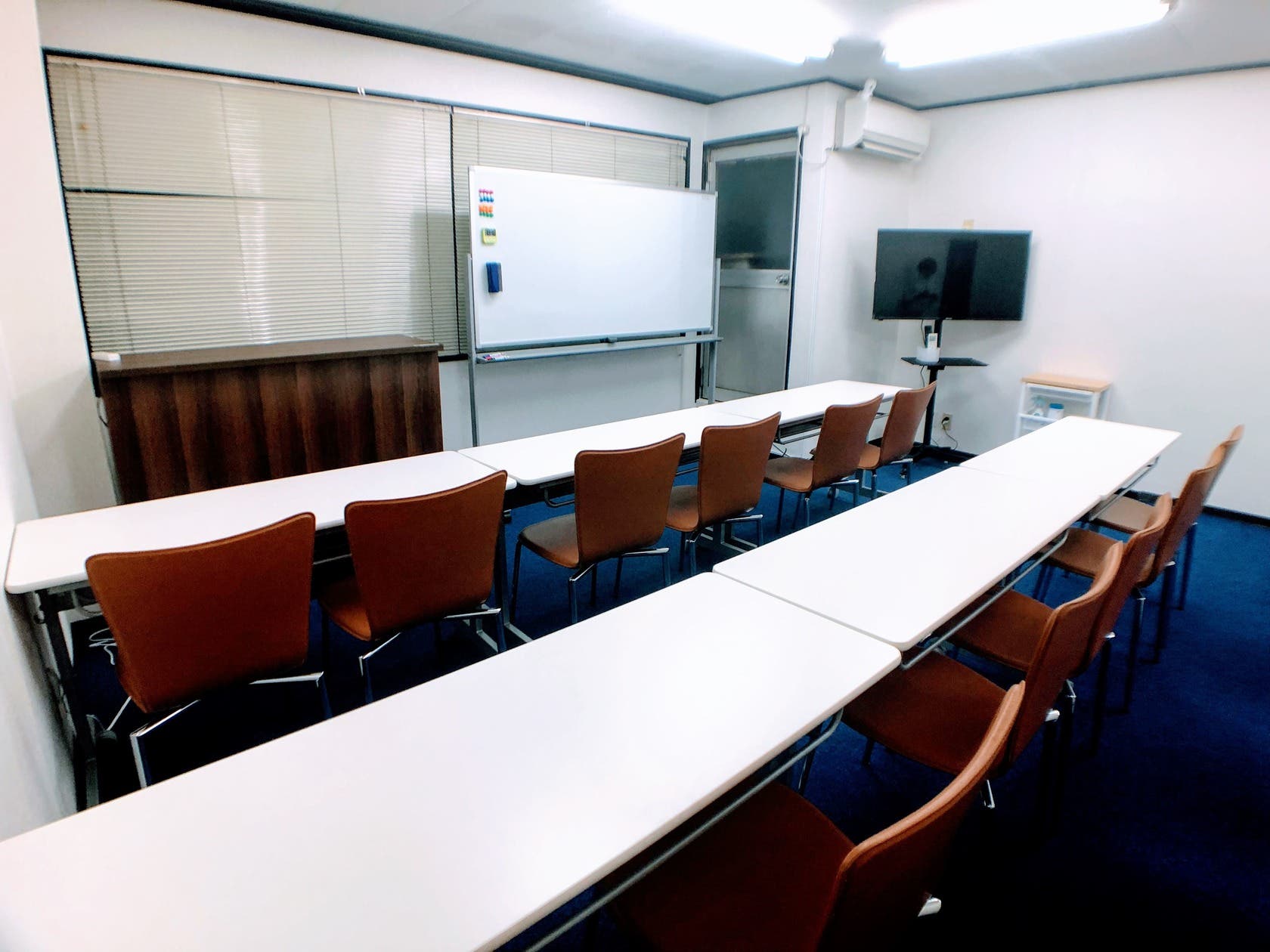 ⭐️大阪駅から１駅⭐️駅徒歩2分⭐️WIFI光⭐️プロジェクター⭐️TVモニター⭐️ZOOMテレワークリモートワークの写真4