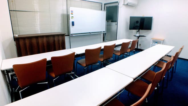 ⭐️大阪駅から1駅⭐️駅徒歩2分⭐️WIFI光⭐️プロジェクター⭐️TVモニター⭐️ZOOMテレワークリモートワークの写真4