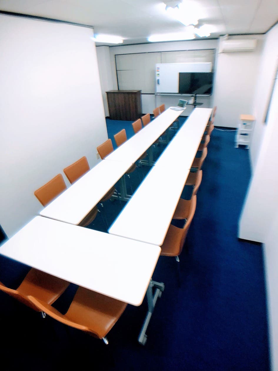 ⭐️大阪駅から１駅⭐️駅徒歩2分⭐️WIFI光⭐️プロジェクター⭐️TVモニター⭐️ZOOMテレワークリモートワークの写真2