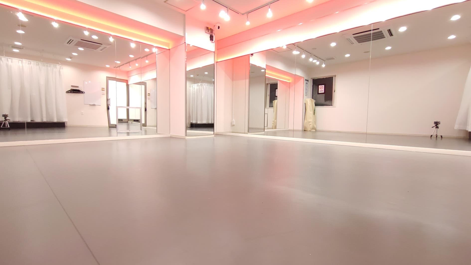 【2025年7月NEWオープン♪】横浜エリア♪駅チカ徒歩1分♪最高級舞台床リノリウム&設備の写真8