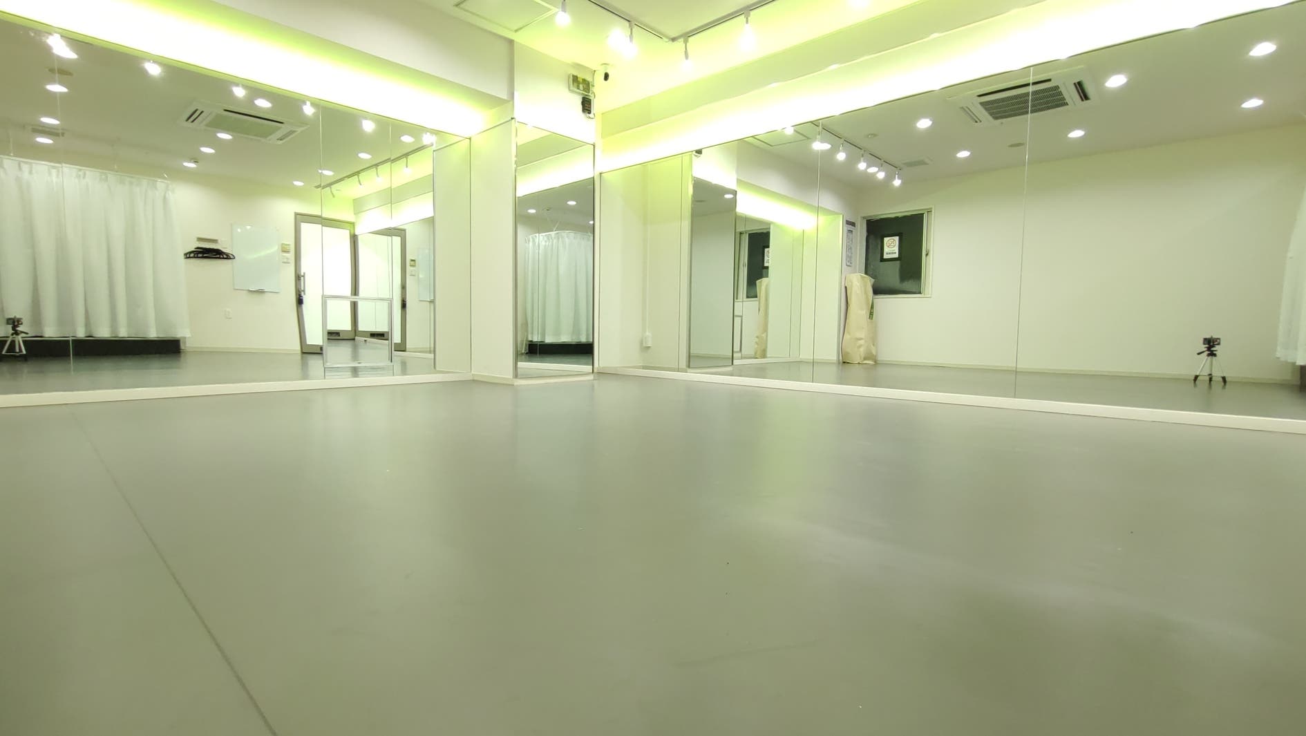 【2025年7月NEWオープン♪】横浜エリア♪駅チカ徒歩1分♪最高級舞台床リノリウム&設備の写真12