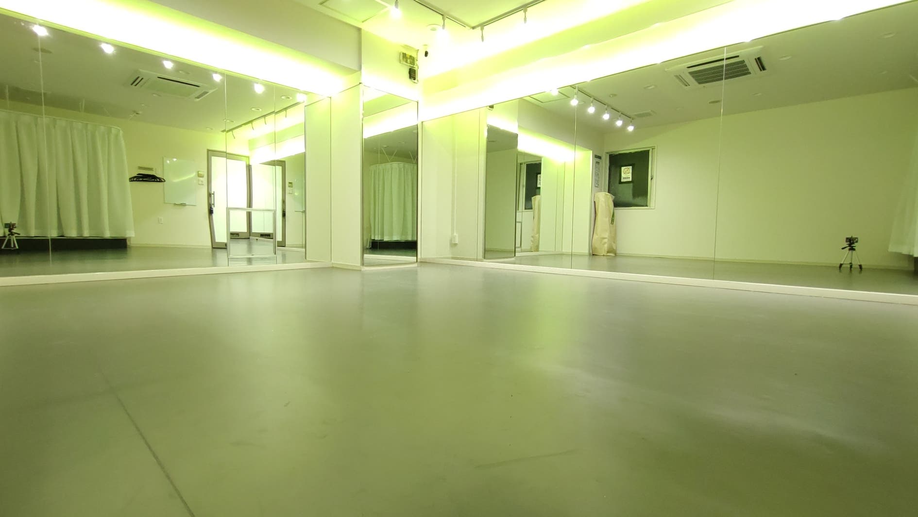 【2025年7月NEWオープン♪】横浜エリア♪駅チカ徒歩1分♪最高級舞台床リノリウム&設備の写真18