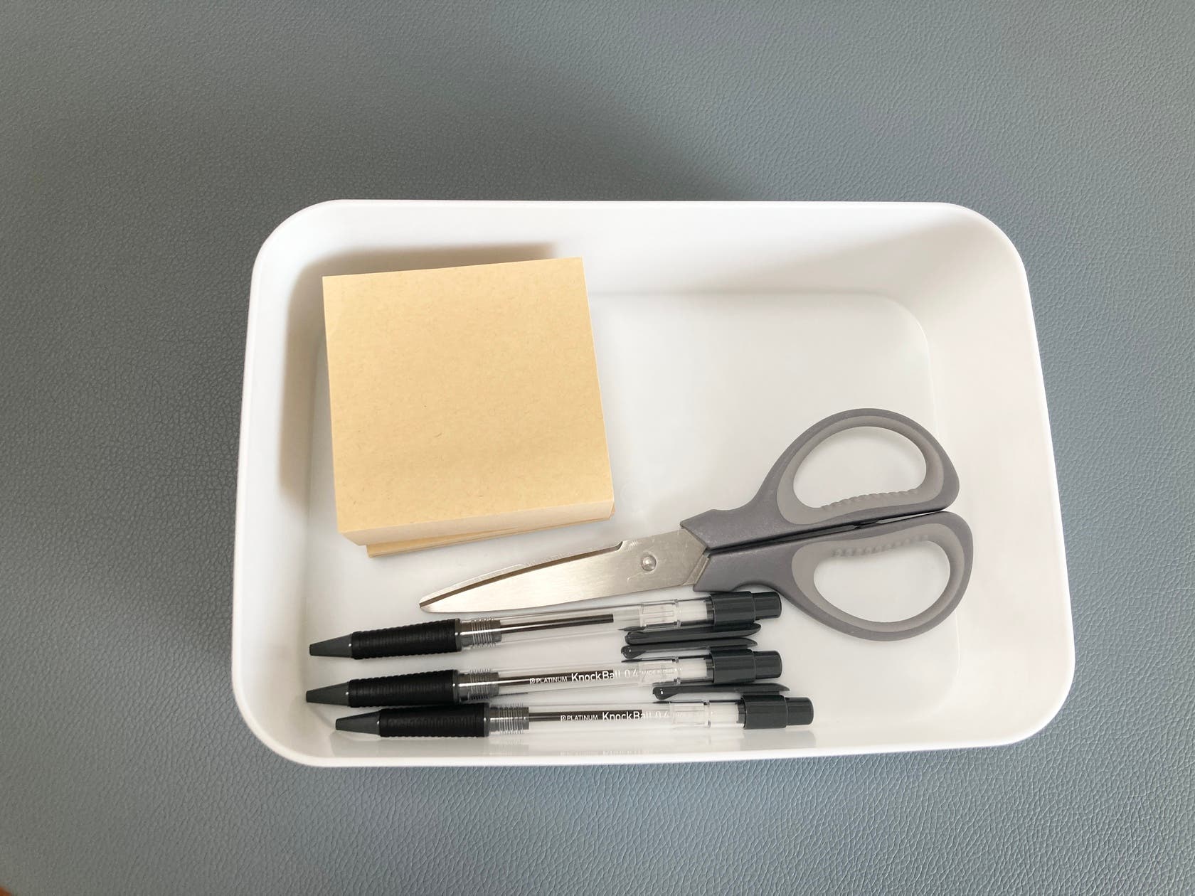 2面採光の角部屋【新大阪4分】静かな完全個室レンタルサロン💎全設備無料貸出💎エステ整体ネイル着替えメイクの写真5