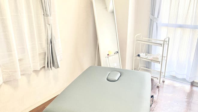 2面採光の角部屋【新大阪4分】静かな完全個室レンタルサロン💎全設備無料貸出💎エステ整体ネイル着替えメイクの写真9