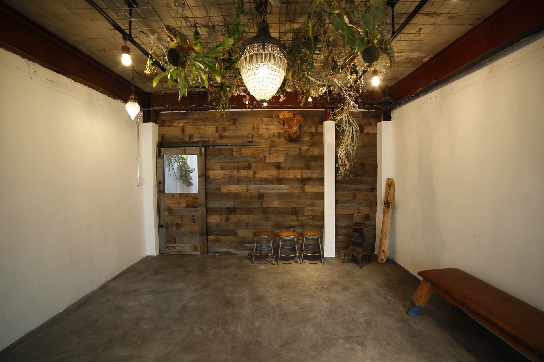 AREA41 RETRO (スタジオ＆ギャラリー＆多目的スペース）の写真1