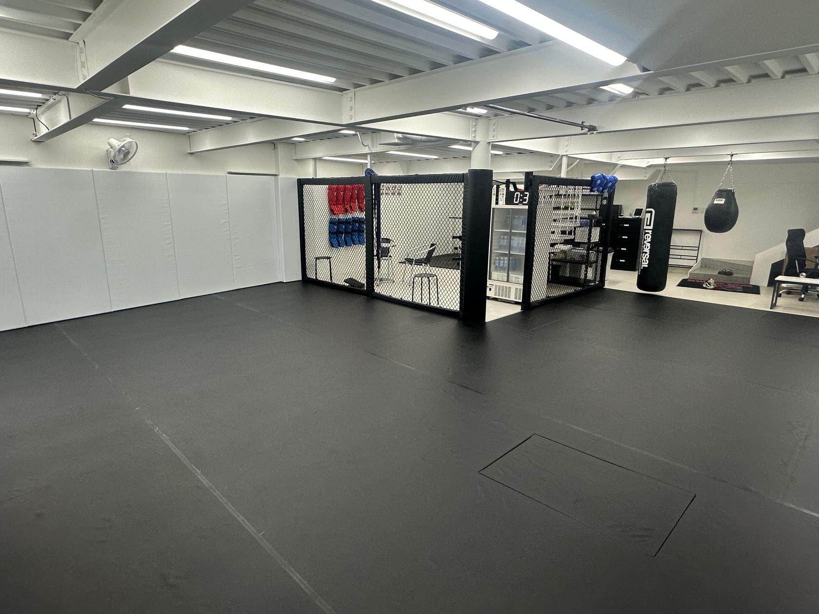 【代々木上原駅8分】マットスペース（80mm）の写真1