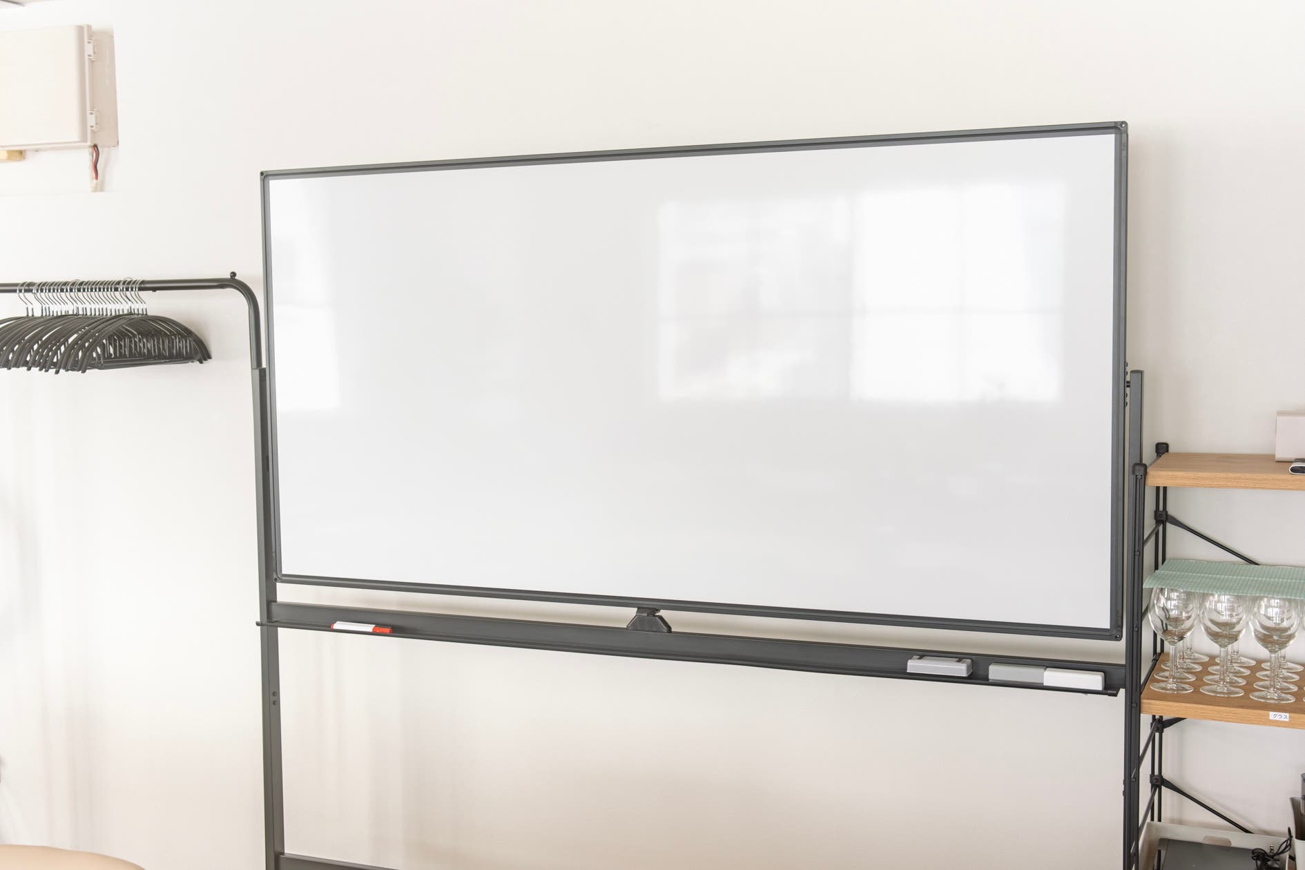 スペモ/忘年会/関内駅4分/大画面プロジェクター/セミナー/会議/懇親会/勉強会/イベント/751_LOUNGE関内の写真28