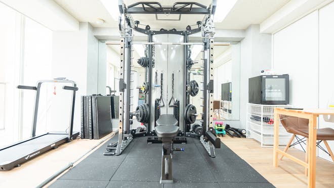 神戸元町駅から徒歩1分の完全個室型レンタルジムの写真2