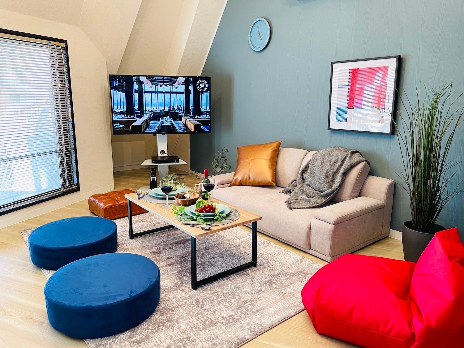 Netflix/Youtube/Amazon prime見放題📺駅近徒歩6分✨好立地🏢おうちスペース🏰✨女子会/デートなどの写真1