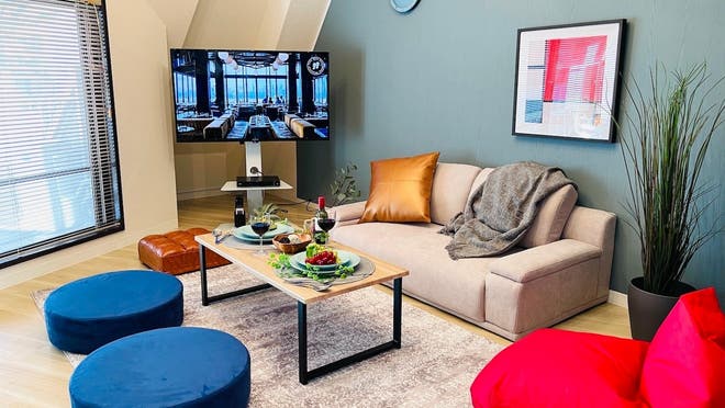 Netflix/Youtube/Amazon prime見放題📺駅近徒歩6分✨好立地🏢おうちスペース🏰✨女子会/デートなどの写真1