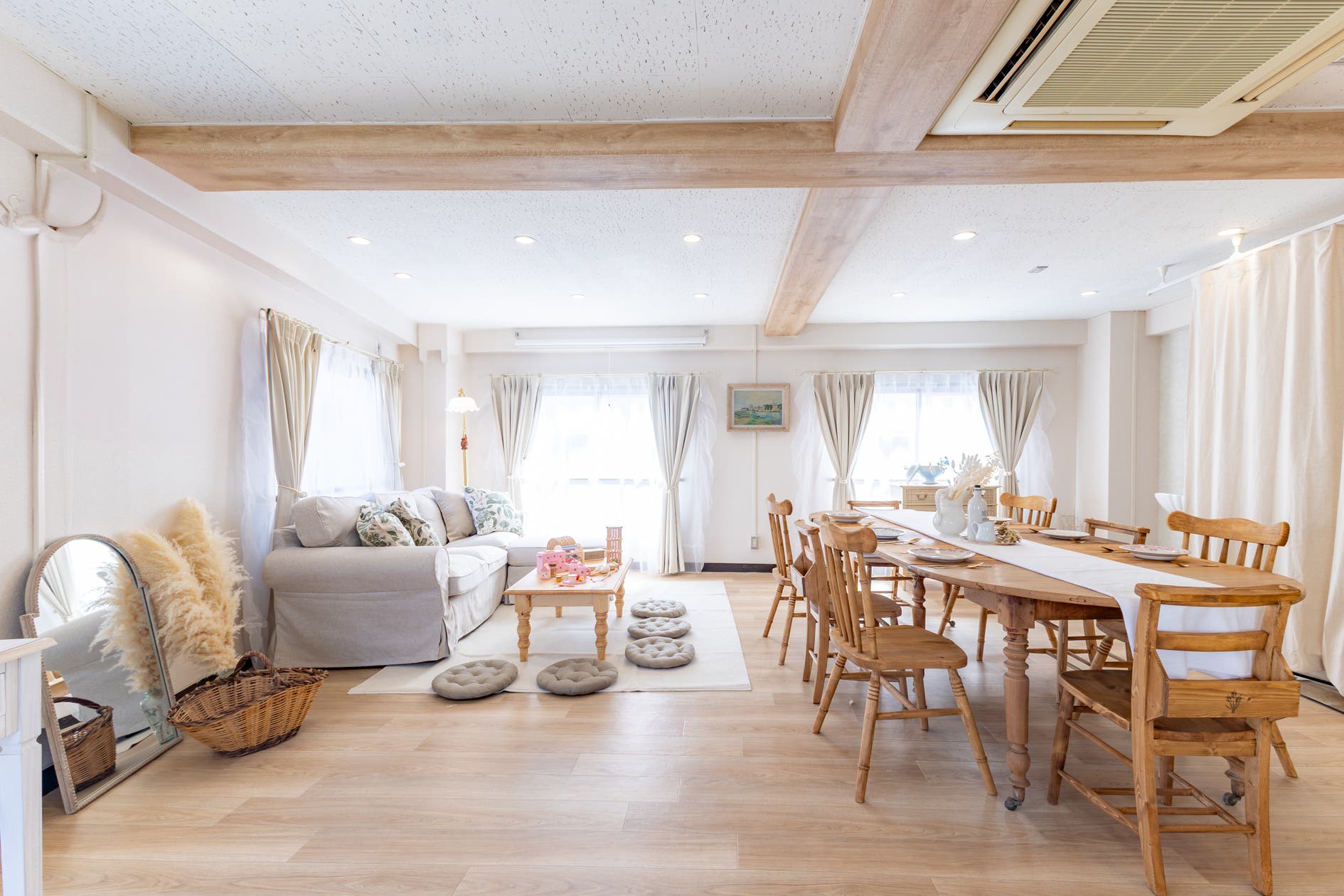 OPEN記念割🎊フレンチアンティーク空間🕯️ママ会👶🏻おむつ＆おもちゃ完備｜後楽園の写真2