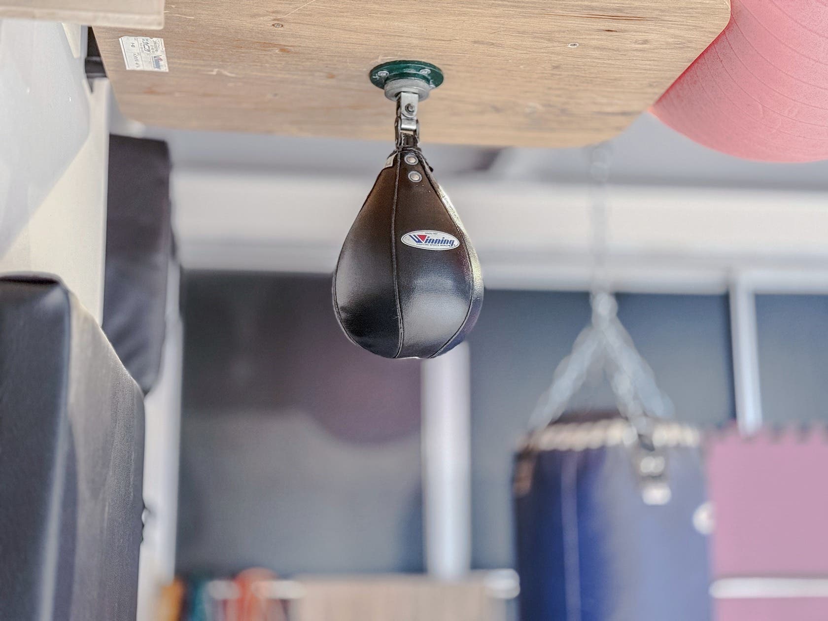 2025年5月リニューアル！サンドバッグ、金網、道具貸出あり！本格格闘技練習、ウェイトトレーニング可能ですの写真5