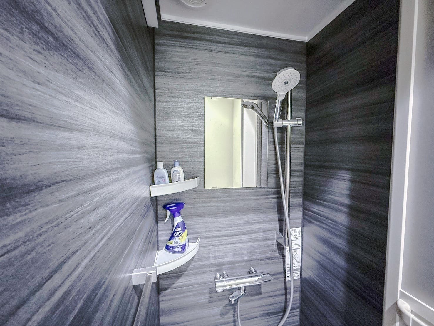 2025年5月リニューアル！サンドバッグ、金網、道具貸出あり！本格格闘技練習、ウェイトトレーニング可能ですの写真13