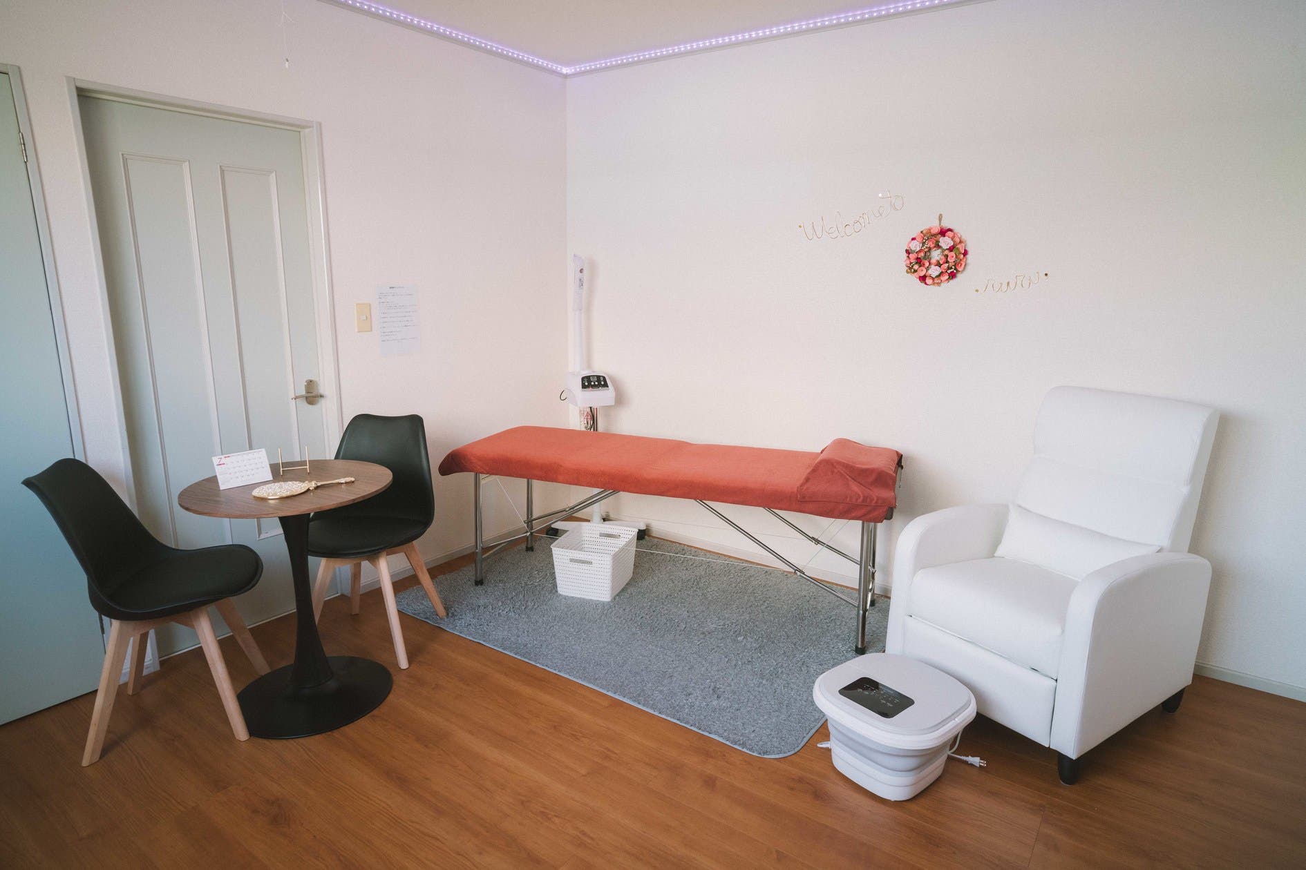 大村駅から徒歩6分の占いやカウンセリングにもご利用いただけるレンタルサロンの写真1