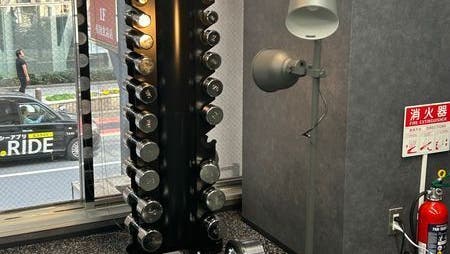 〈渋谷駅徒歩1分!🚶♂️〉23㎡/本格マルチマシン完備のトレーニングルーム/撮影・レッスン利用OK/ルービー渋谷room2の写真2