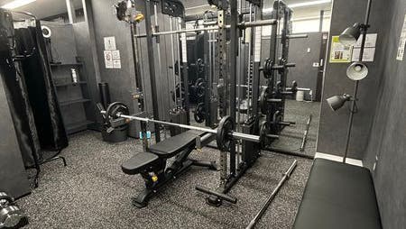 〈渋谷駅徒歩1分!🚶♂️〉17㎡/本格マルチマシン完備のトレーニングルーム/撮影・レッスン利用OK/ルービー渋谷room1の写真6