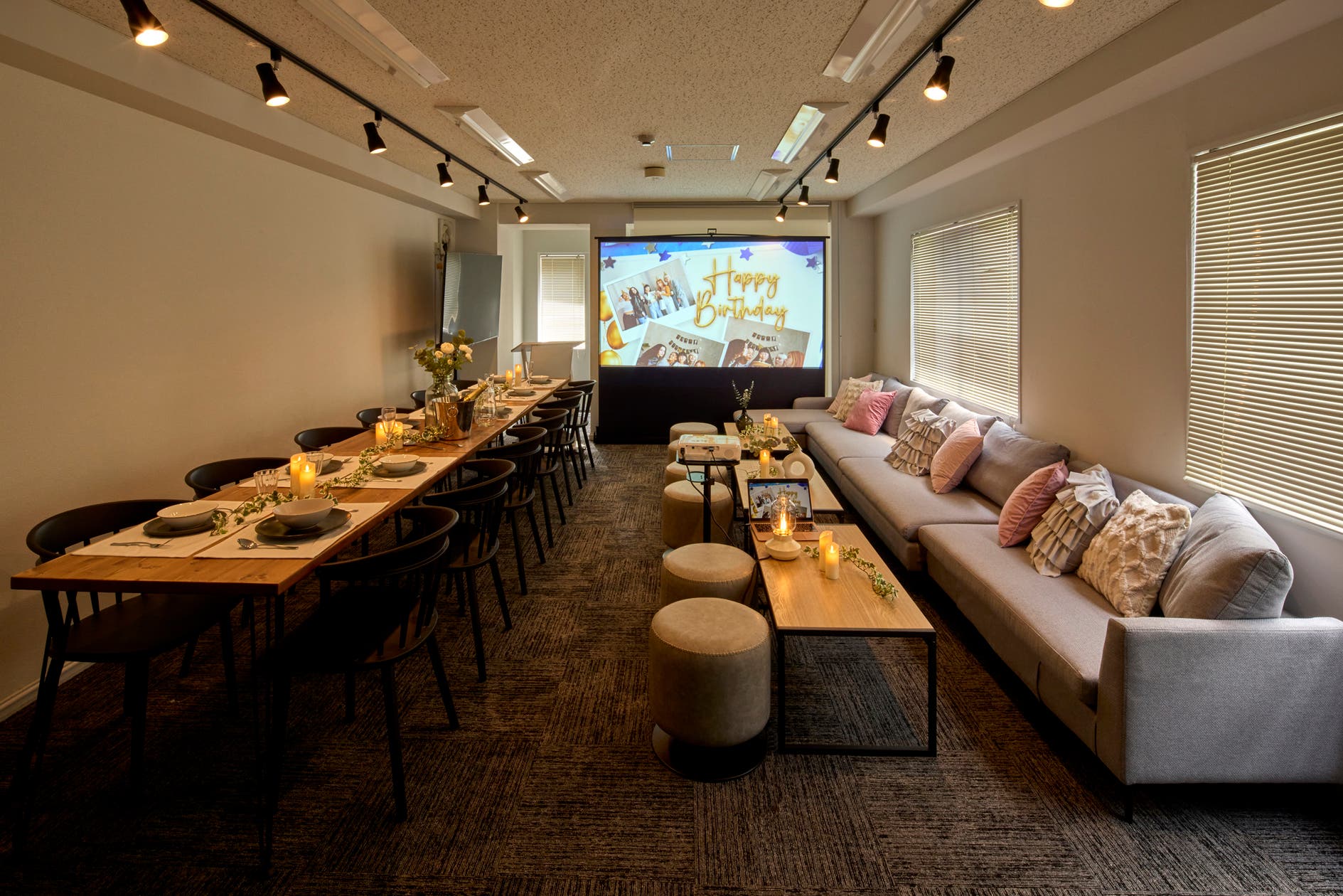 忘年会に！🚉神田･大手町🌟女性に嬉しい土足OK！🌟32名🌟100インチスクリーン🌟推し活/懇親会/撮影/ボードゲームの写真1